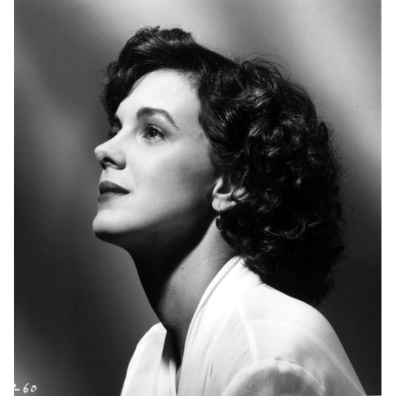 Elizabeth Perkins Portrait in Classic Photo Print (8 x 10) - Walmart.com
