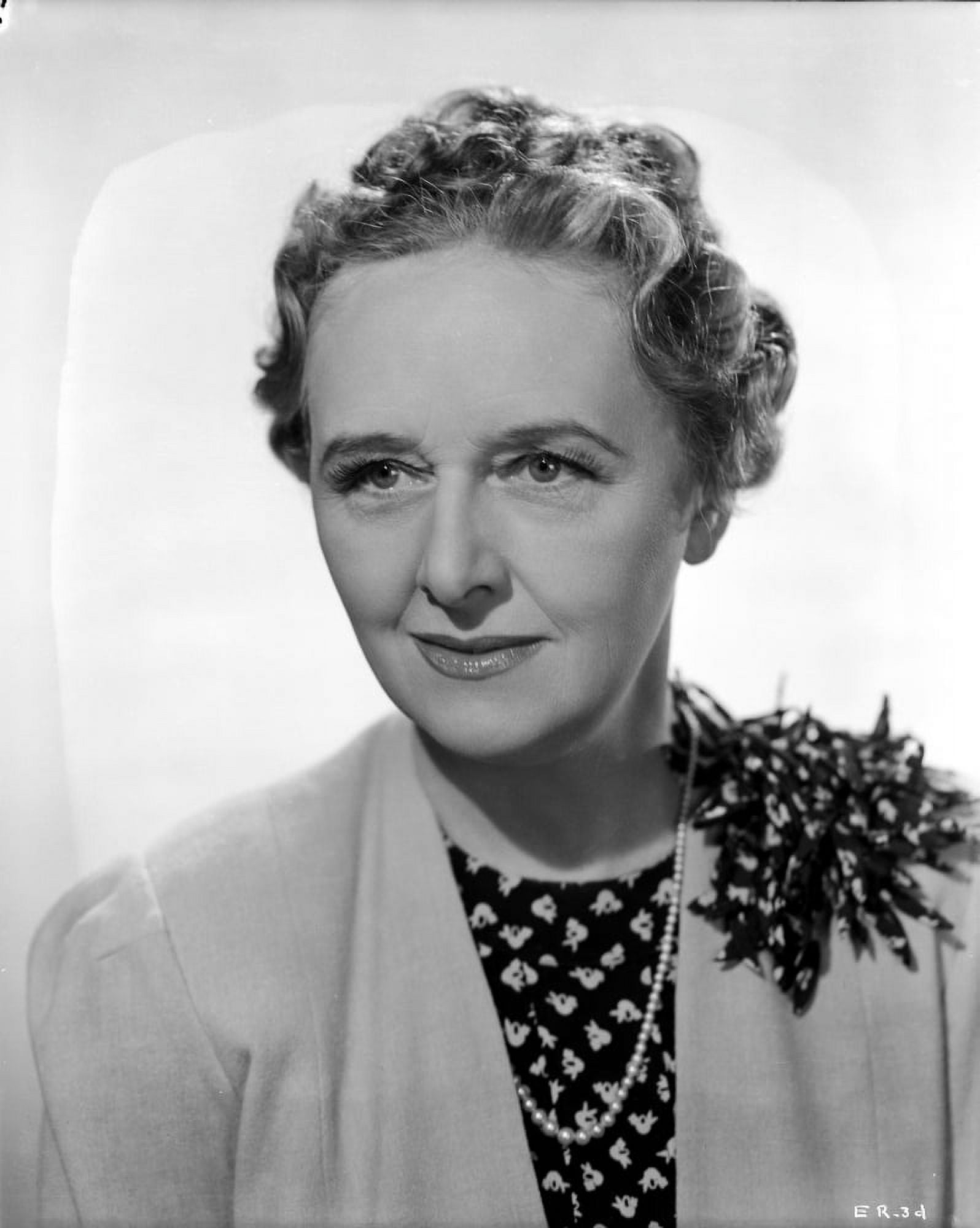 Elizabeth Risdon Portrait in Classic with Brooch and Necklace Photo ...