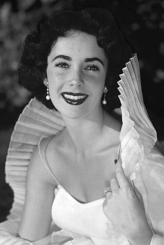 Elizabeth Taylor beautiful vintage pose in white dress circa 1950 24x36 ...