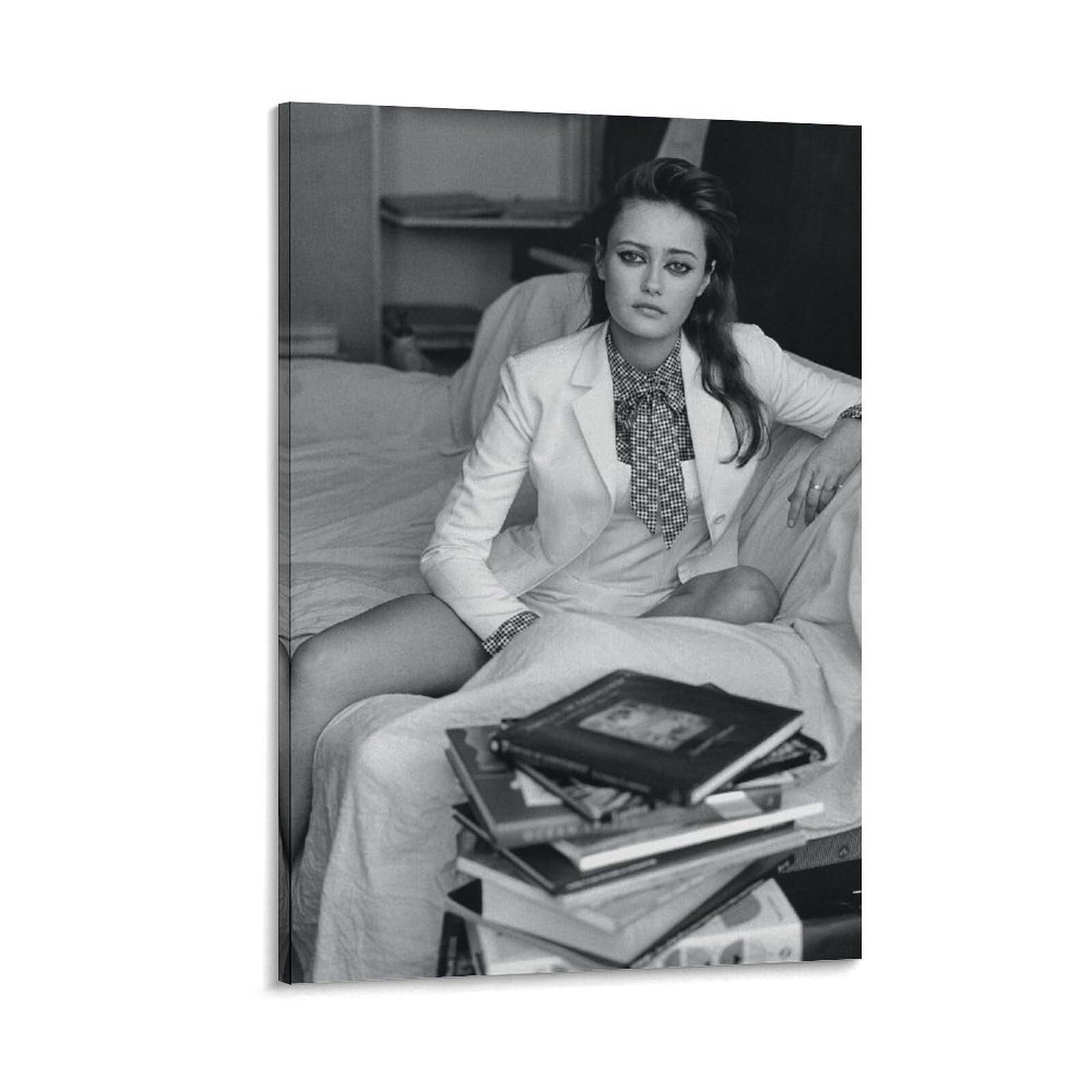 Ella Purnell Poster Actress (12) Posters Wall Art Painting Canvas Gift ...