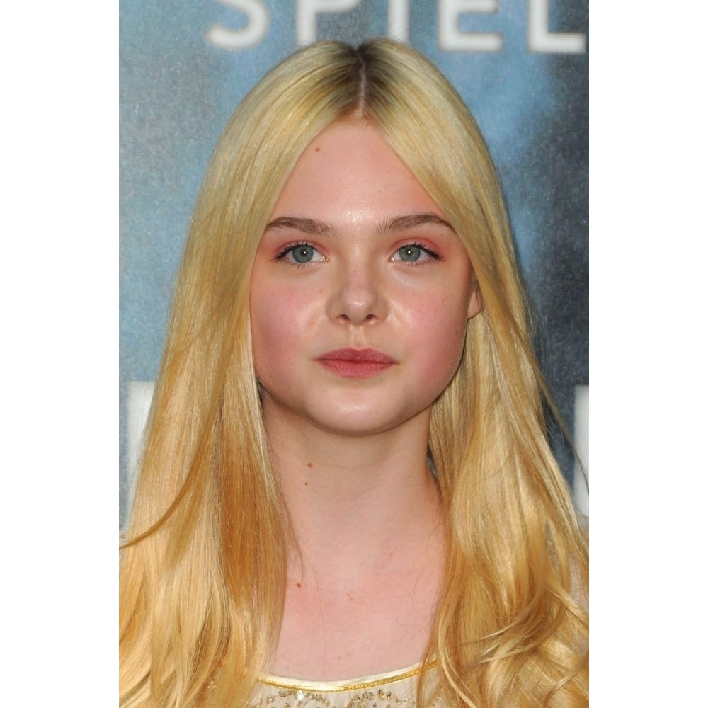 Elle Fanning At Arrivals For Super 8 Premiere Photo Print - Walmart.com