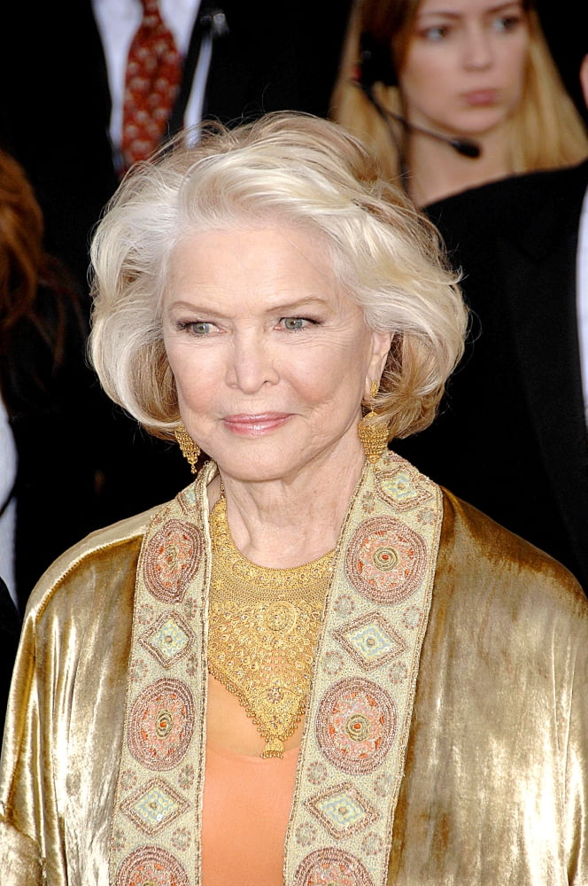 Ellen Burstyn At Arrivals For Arrivals - 44Th Annual Screen Actors ...