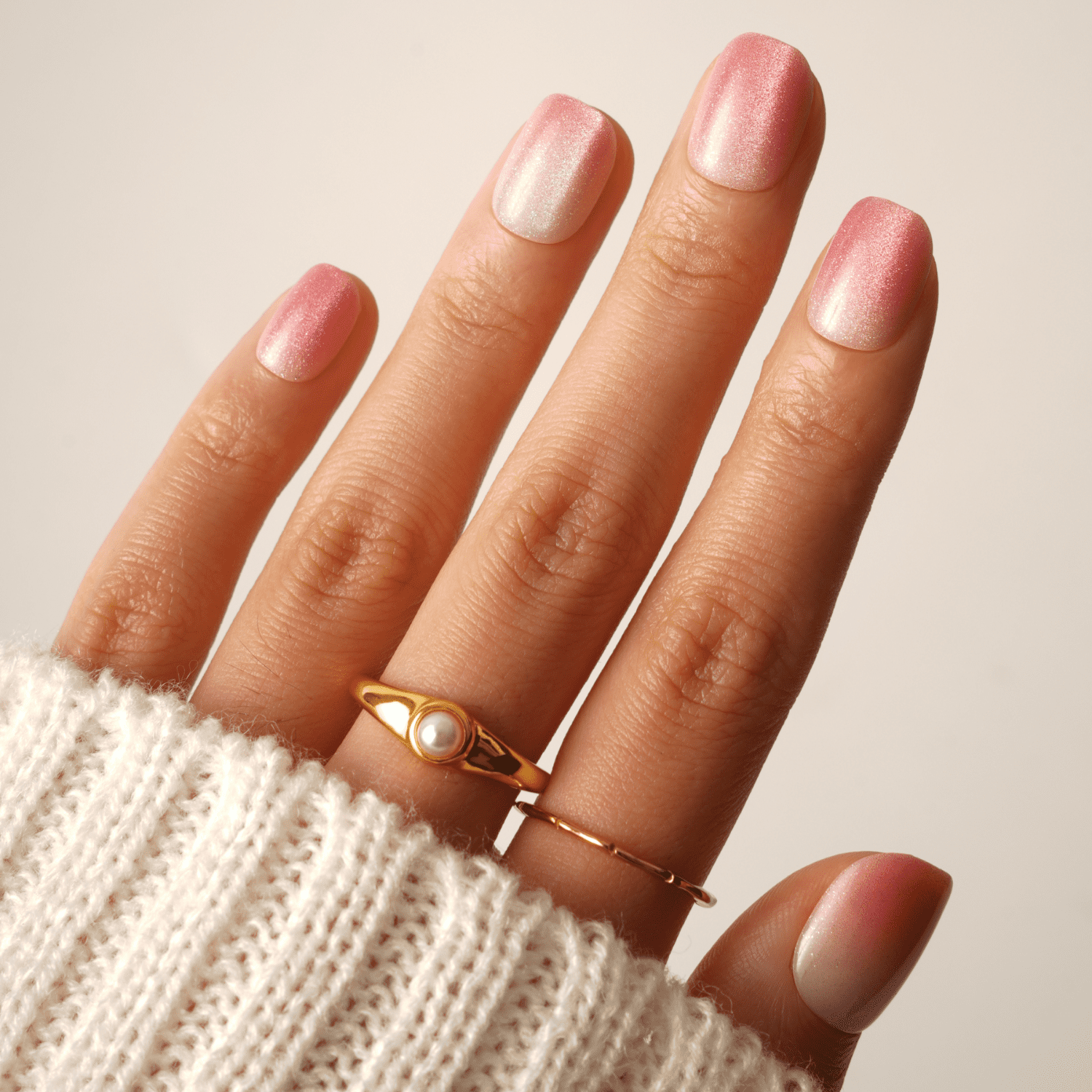 Ellie Vincy Press On Glue On Nails – Rosy Ombre | Short Squoval Shape, 30 Piece Set with Glue ...