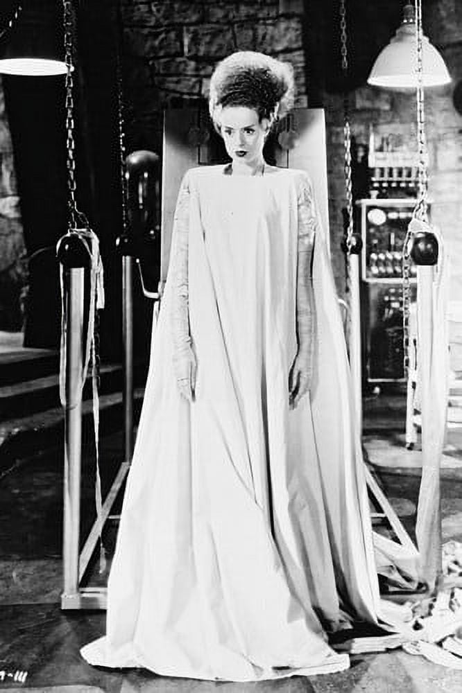 Elsa Lanchester as The Bride Of Frankenstein Mary Shelley in laboratory ...