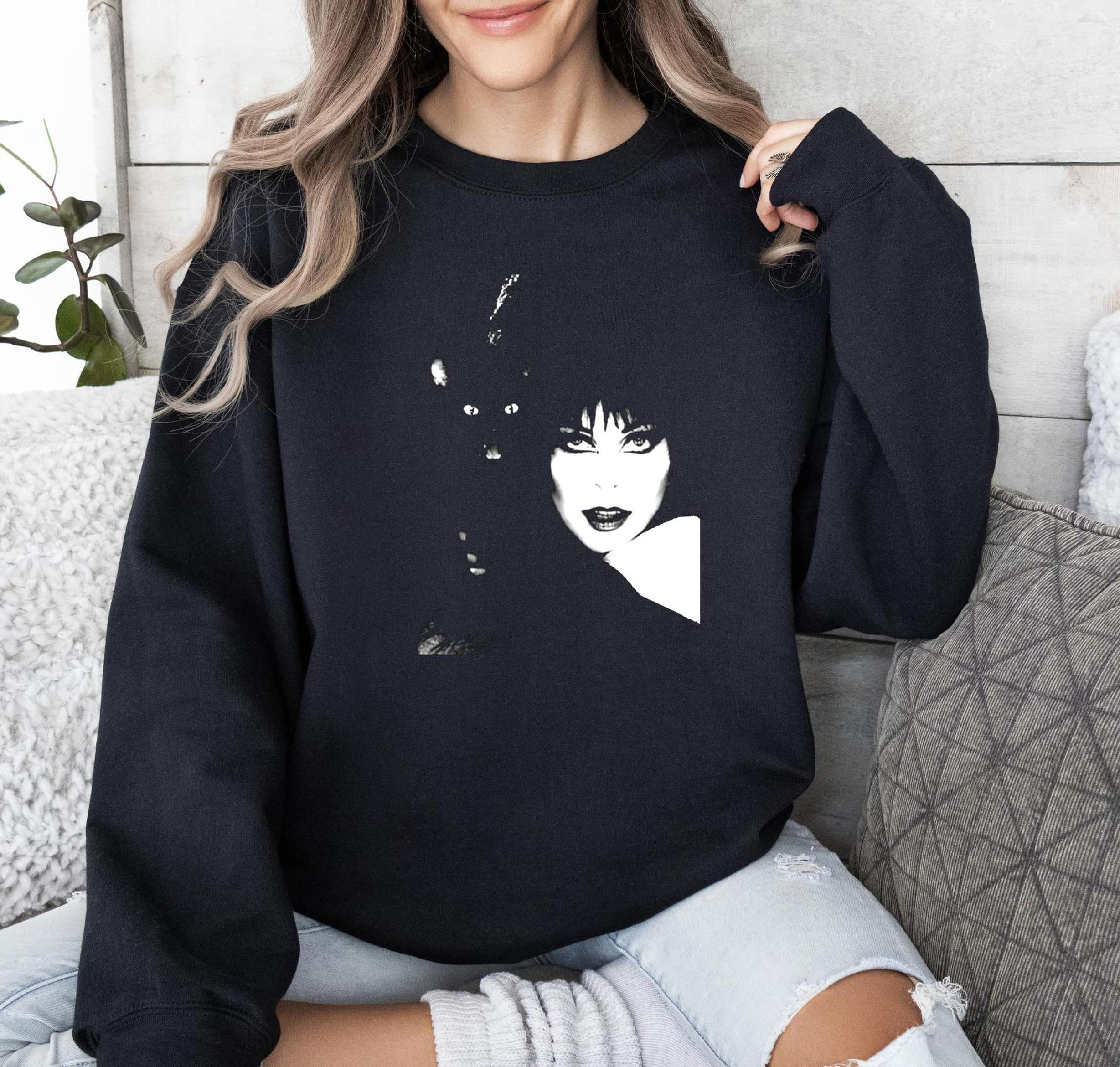 Elvira Mistress of The Dark Cat Poster, Sweatshirt, ANANDHIS - Walmart.com
