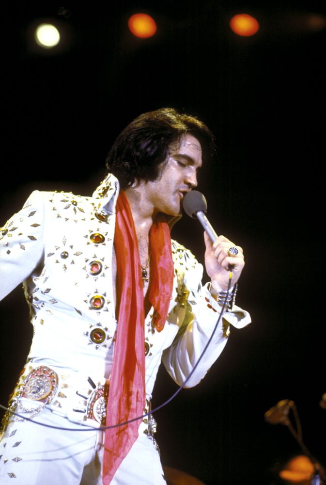 Elvis On Tour, Elvis Presley, 1972 Poster Print (8 x 10) - Walmart.com