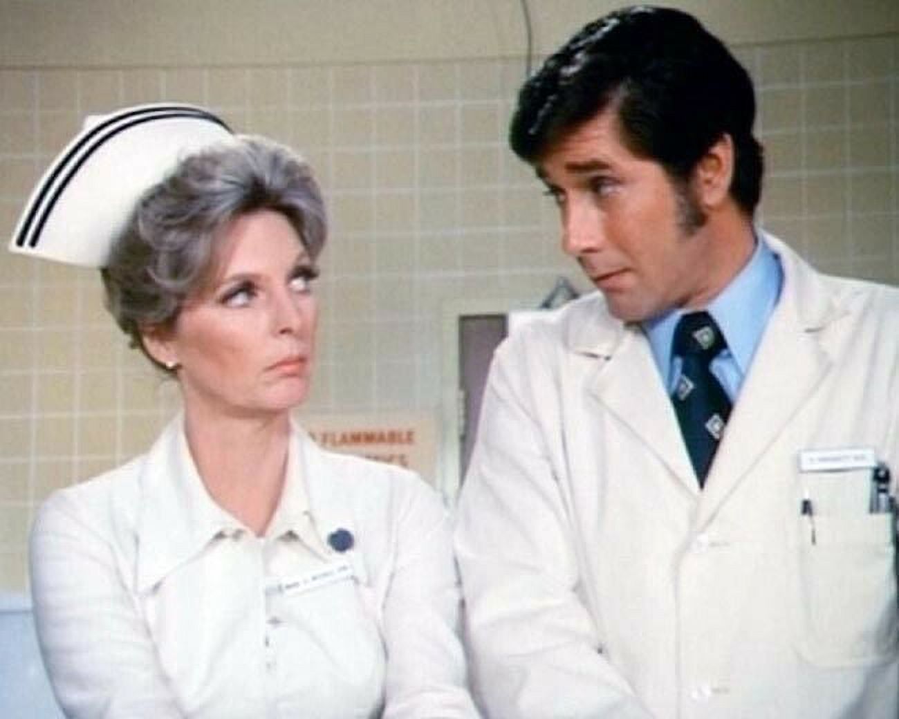 Emergency TV series Julie London as Dixie Robert Fuller as Kelly 8x10 ...