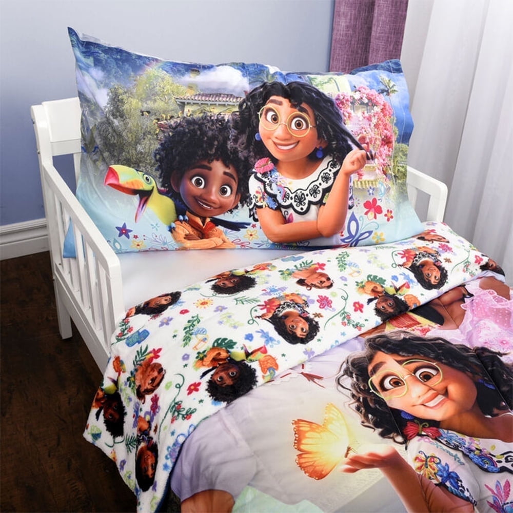 Encanto 2-Piece Multicolor Toddler Bedding Set including Comforter and ...