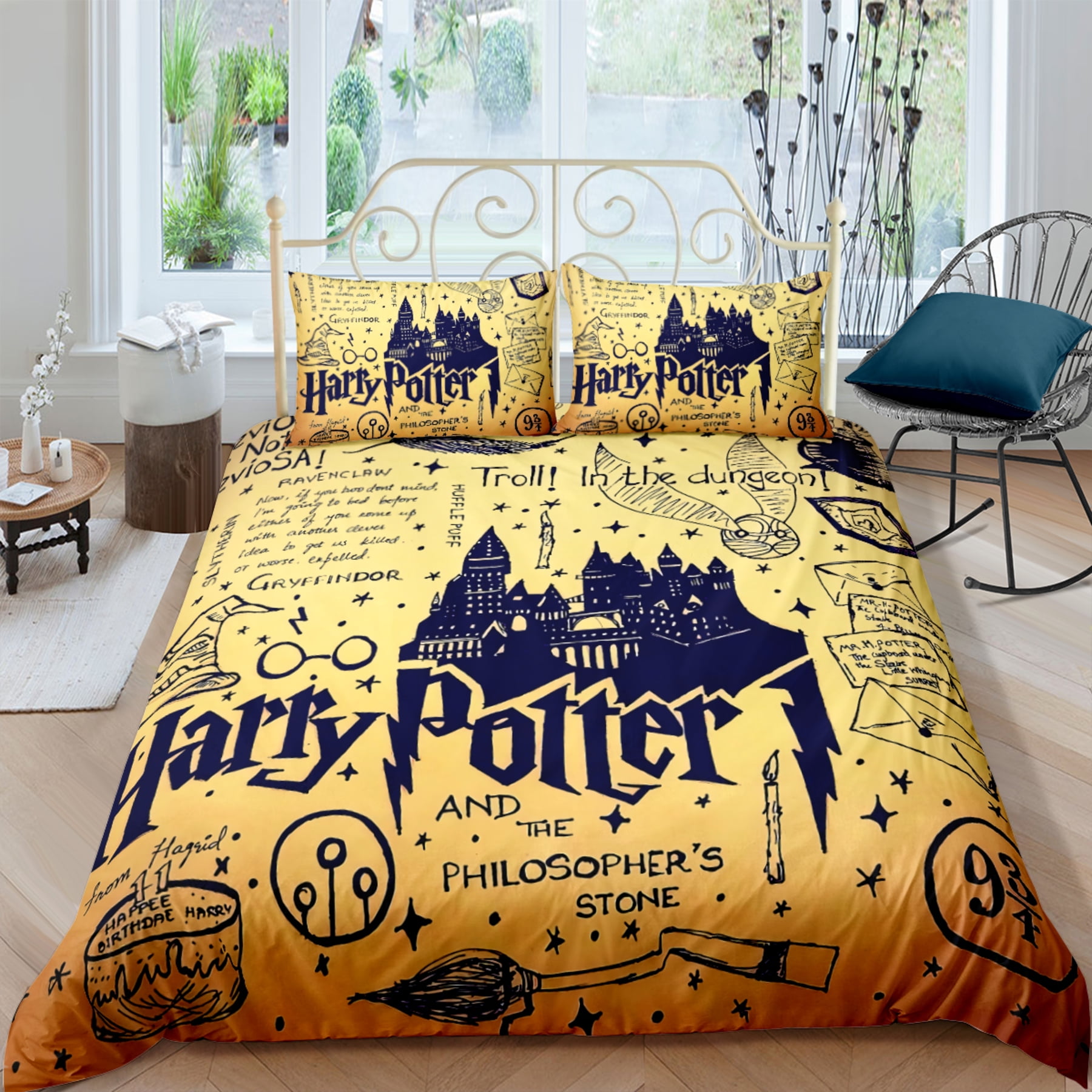 Enchanting Bedding Set Castle Snitch & Handwritten Notes - Golden ...