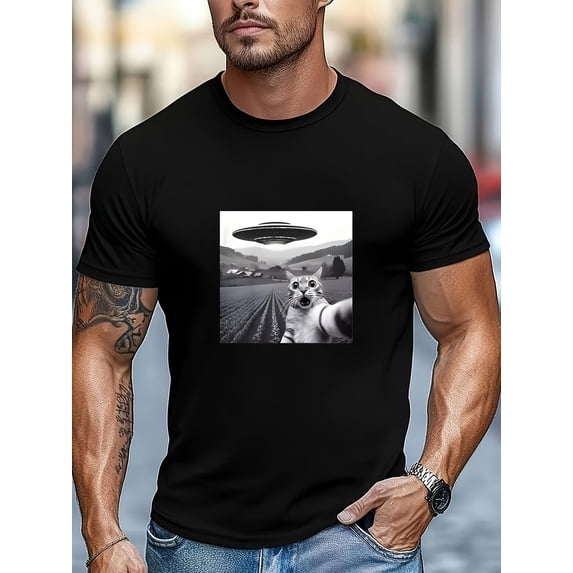 Encounters a UFO: a Print Round-Neck Short-Sleeve T-Shirt Available in ...