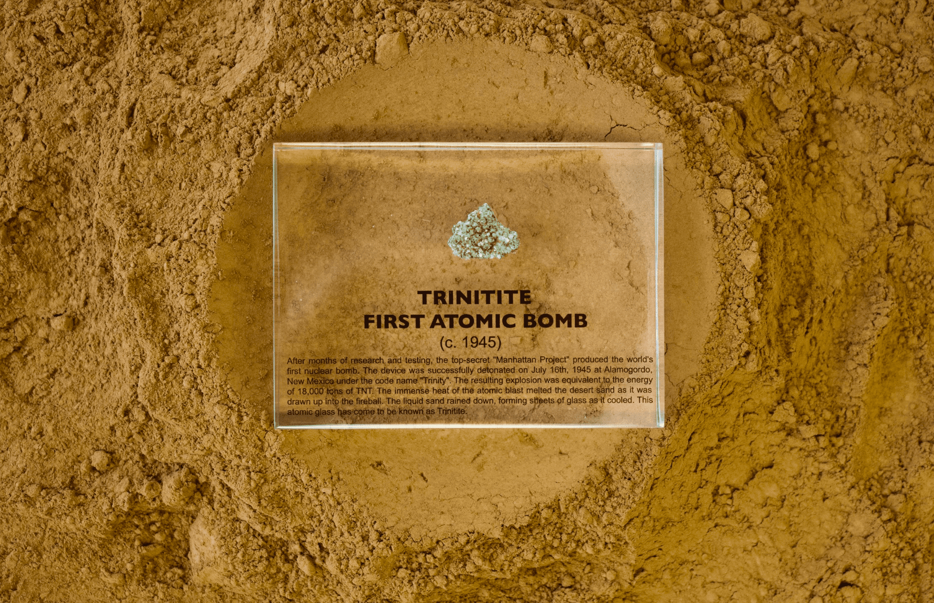 Engineered Labs Educational Museum Trinitite (First Atomic Bomb) Clear ...