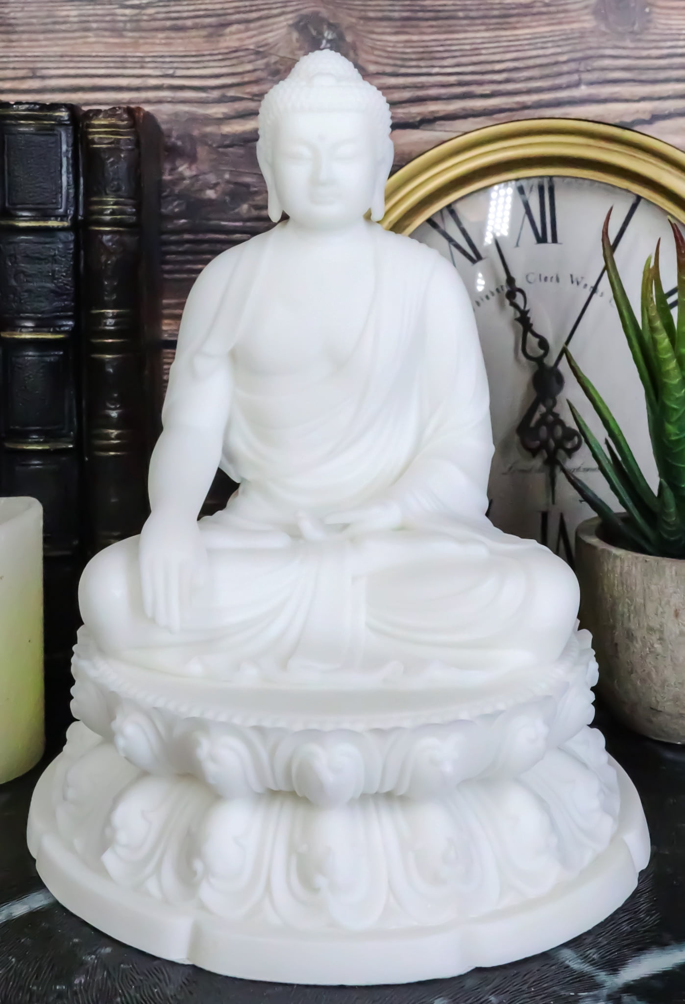 Enlightenment Buddha Shakyamuni Sitting In Royal Meditation Pose Zen ...