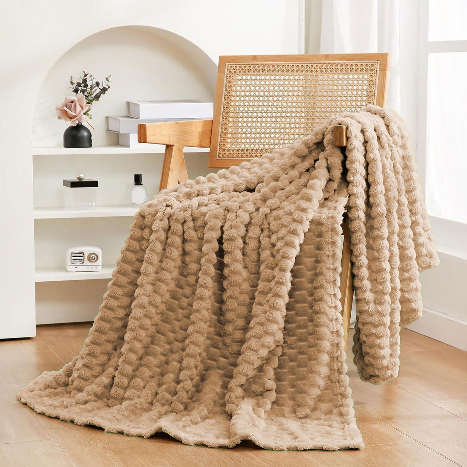 Eolstice Golden Turtle Velvet Plush Blanket Throw, Thick Nap Cover for ...