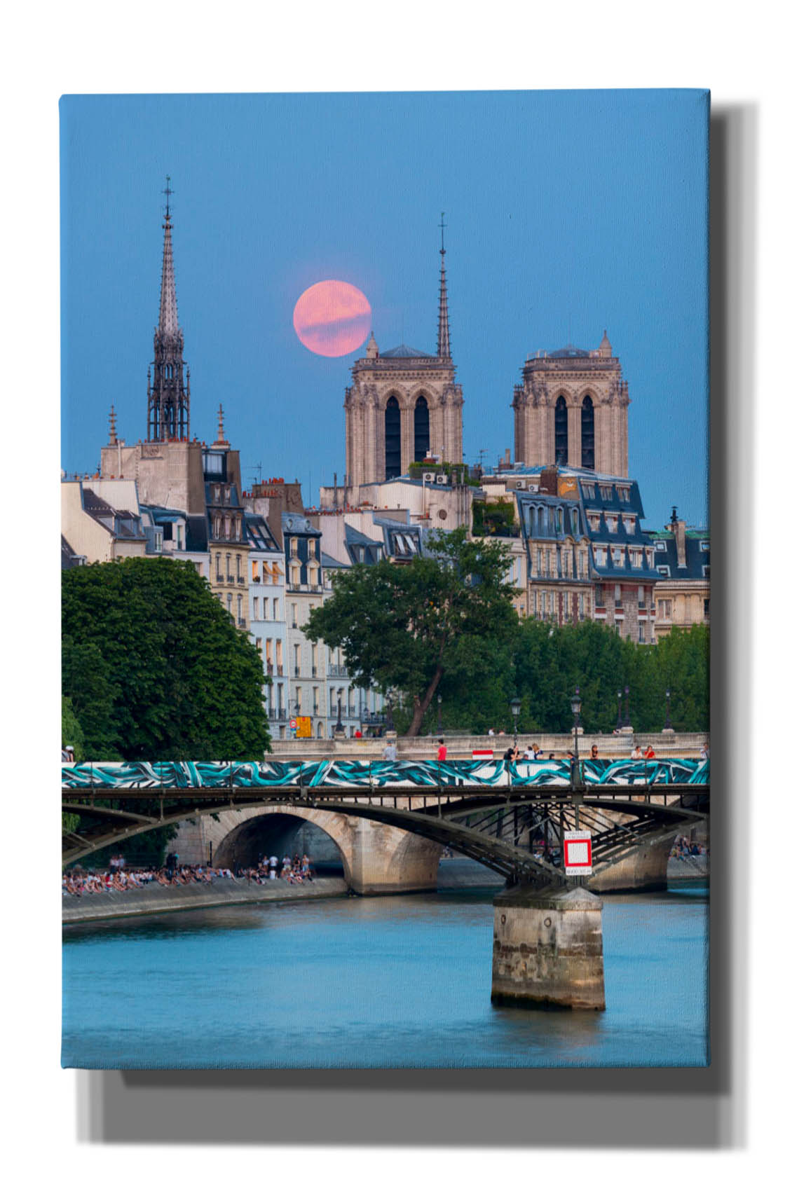 Epic Graffiti 'Fullmoon In Notre Dame De Paris' by Mathieu Rivrin ...