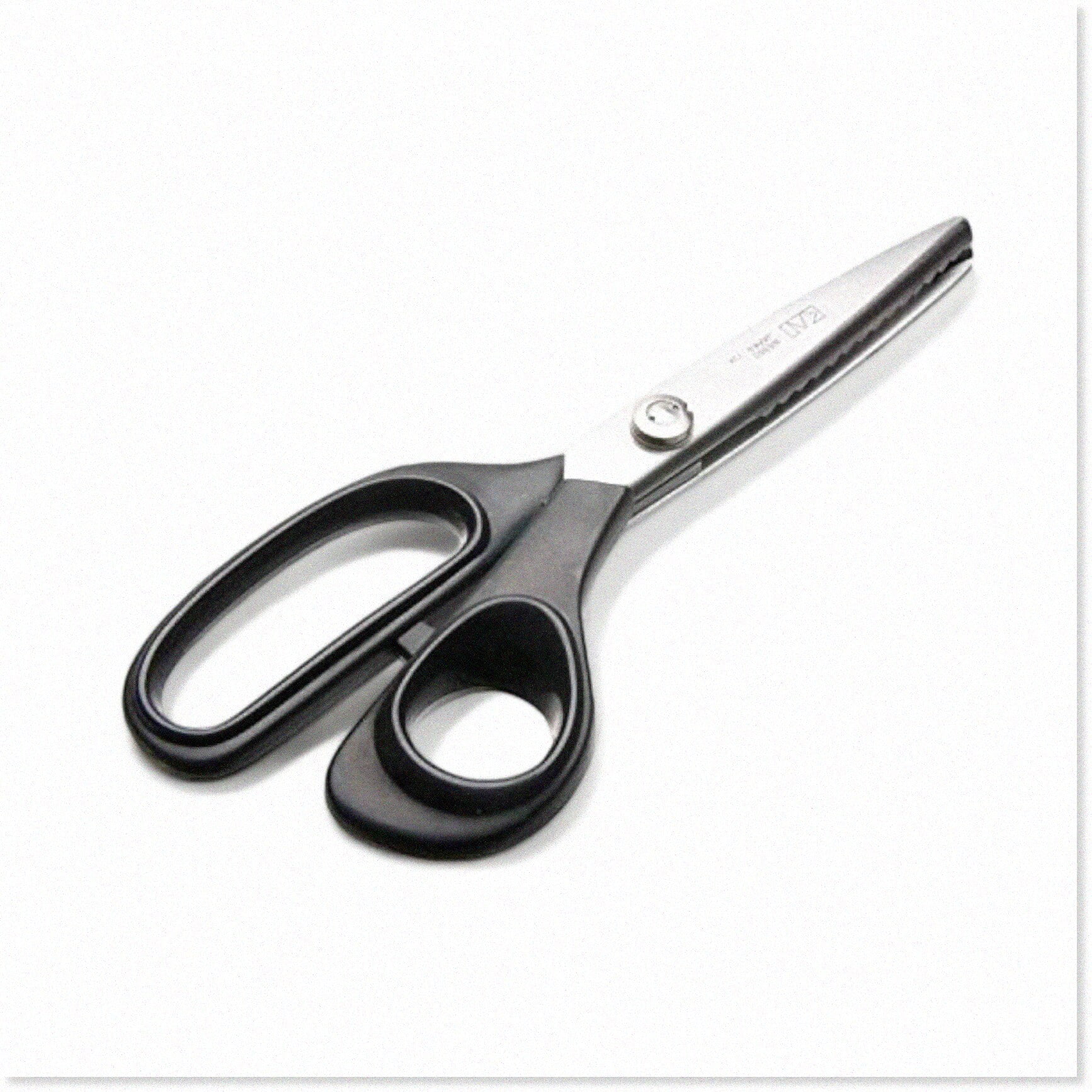 ErgoCut Pink Precision Shears - Ultimate Sewing Scissors for Clean Cuts ...