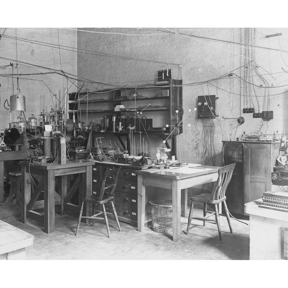 Ernest Rutherford's Laboratory Poster Print by Science Source (36 x 24 ...