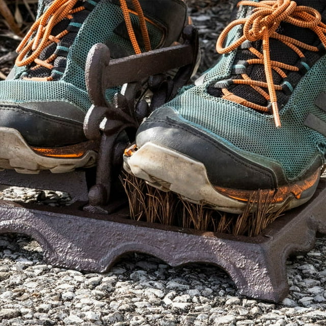 Esschert Design Cast Iron Boot Brush with Scraper - Walmart.com