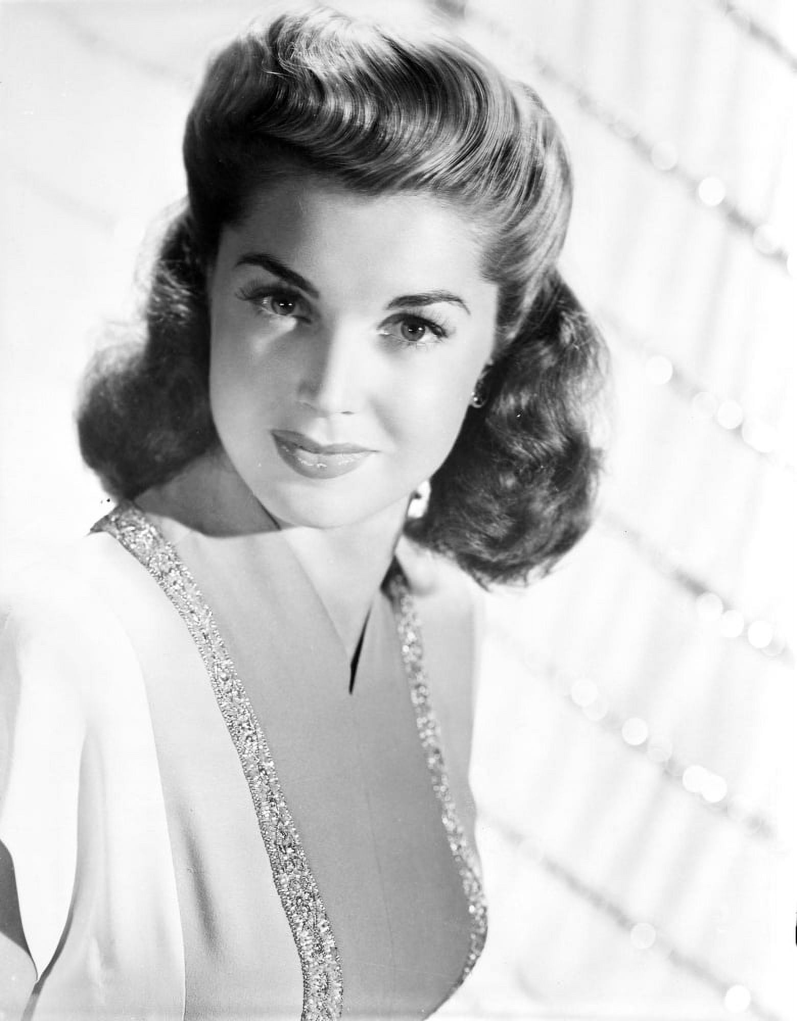 Esther Williams Portrait in Classic Photo Print (8 x 10) - Walmart.com