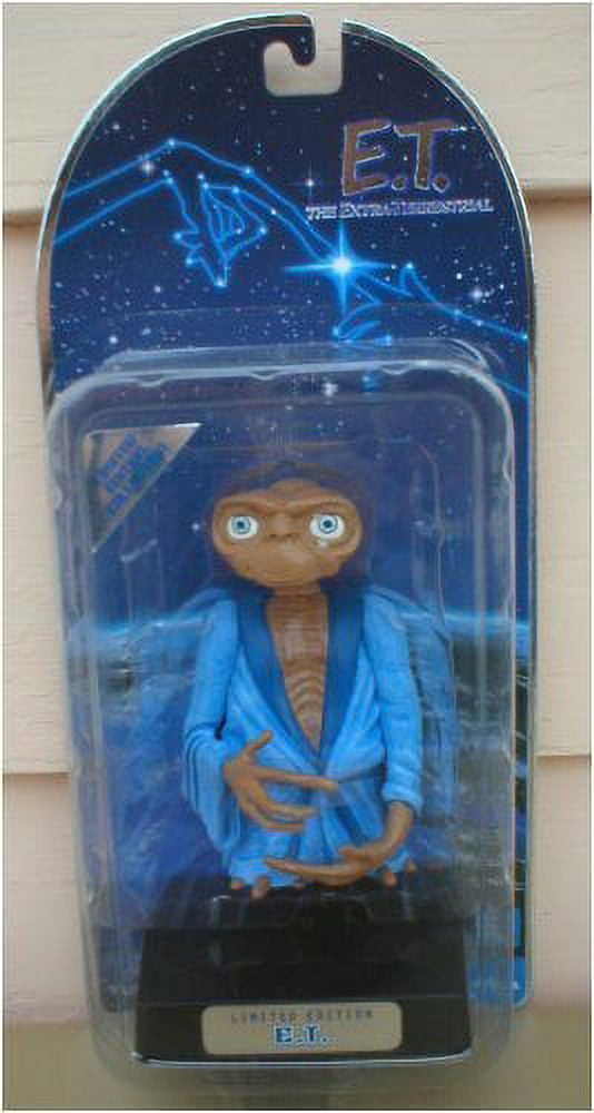 E.T. The Extra-Terrestrial Limited Edition Collection E.T. Figure Toys ...