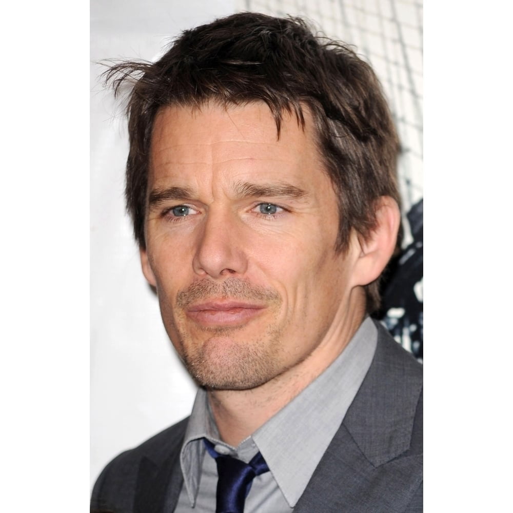 Ethan Hawke At Arrivals For Brooklyn'S Finest Premiere, Amc Loews ...