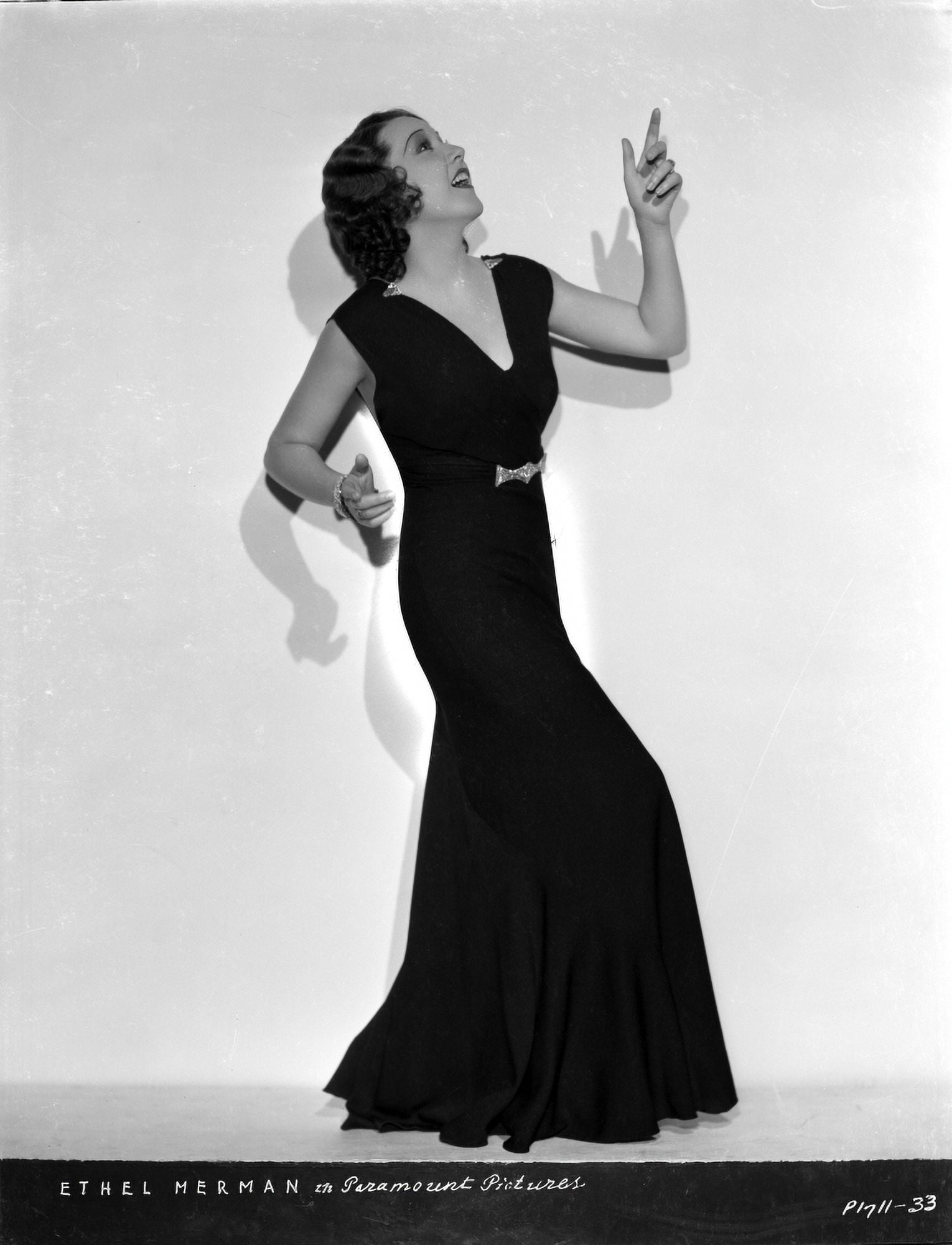 Ethel Merman singing Photo Print (8 x 10) - Walmart.com