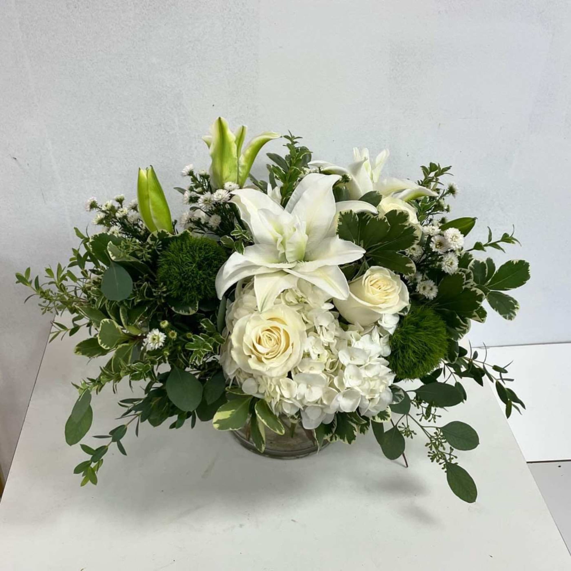 Euphoria Flowers Classic Whites and Greens - Walmart.com