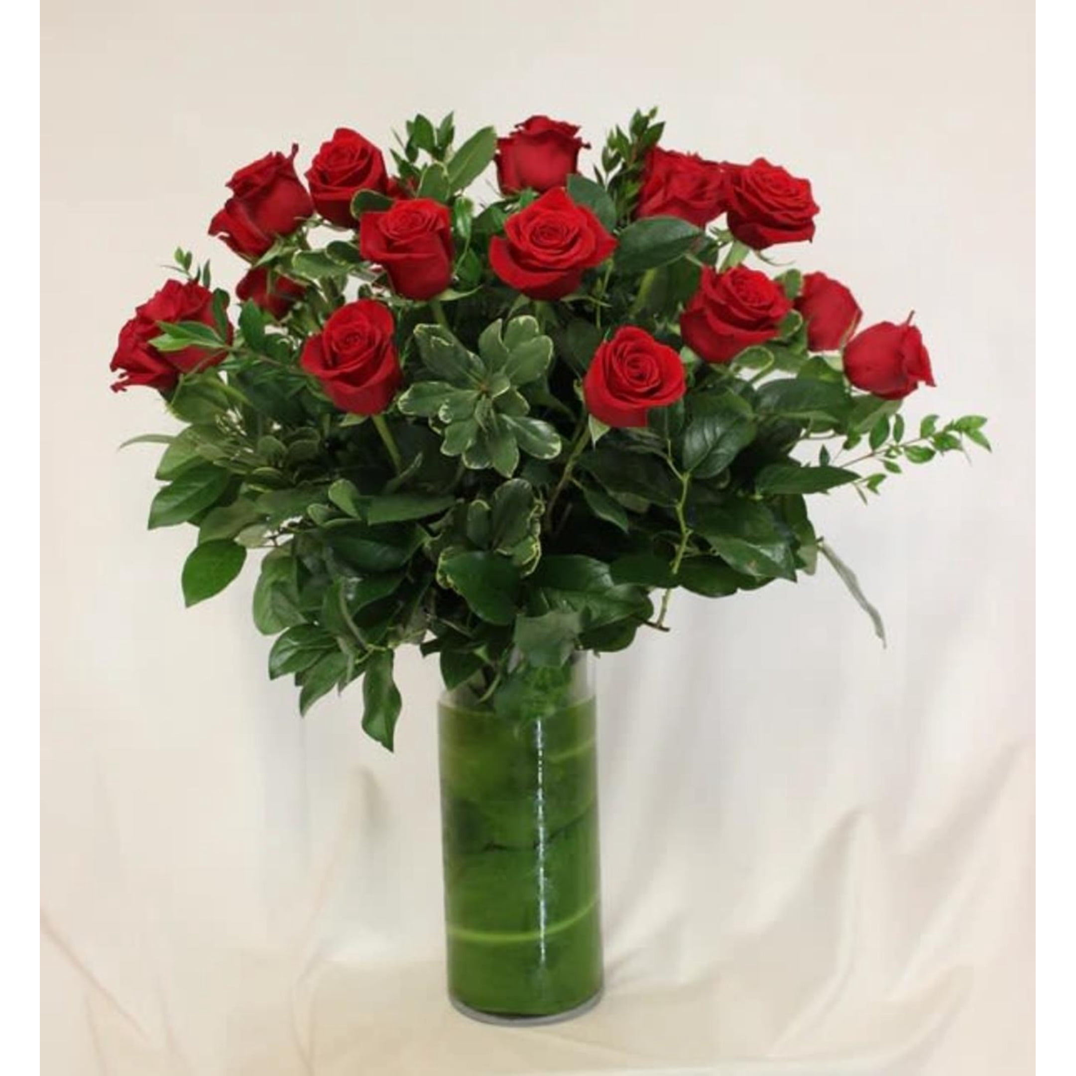 Euphoria Flowers Euphoria's Dozen Long Stem Roses - Walmart.com