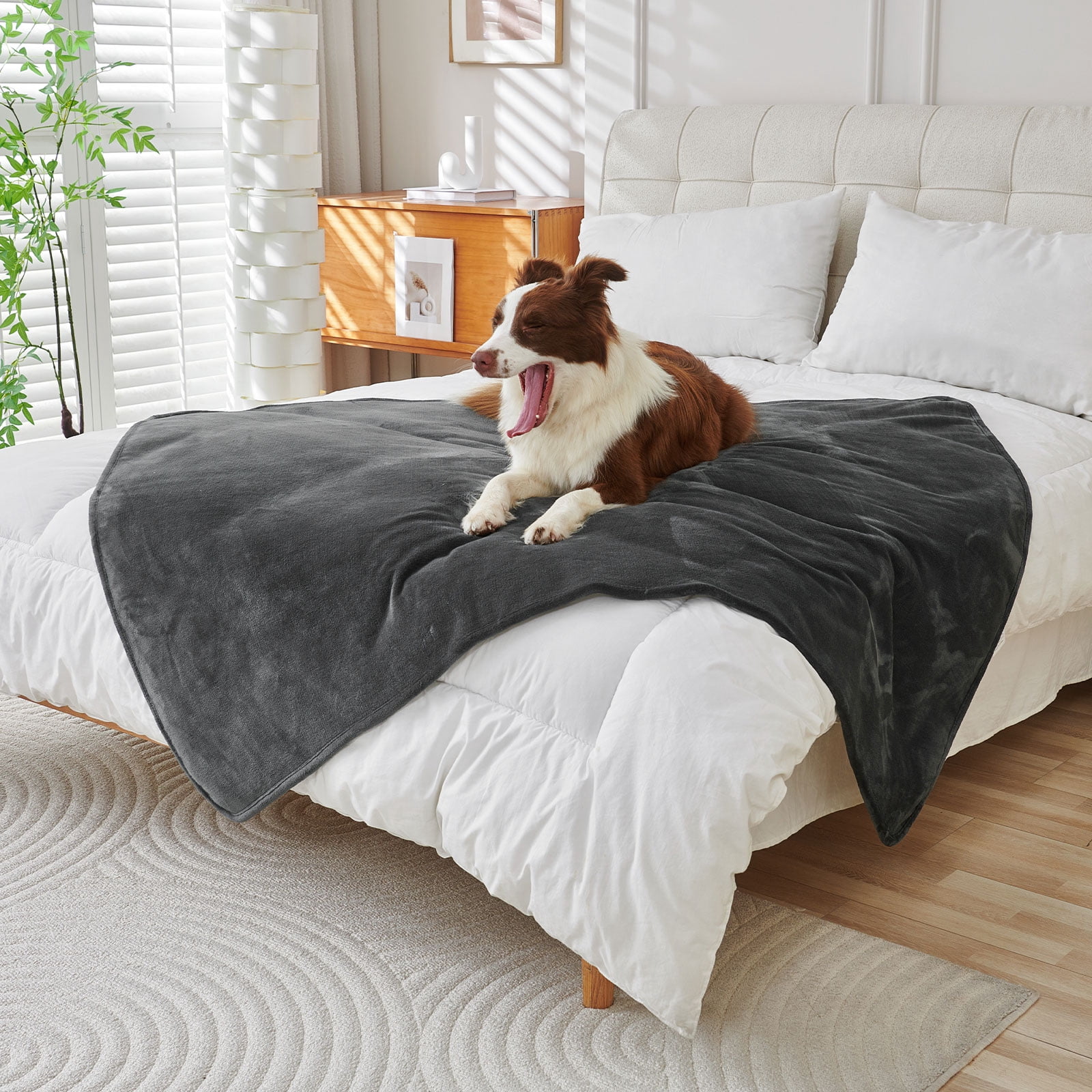 Eurhowing Waterproof Pet Blanket, Sherpa Pee Proof Reversible Dog ...