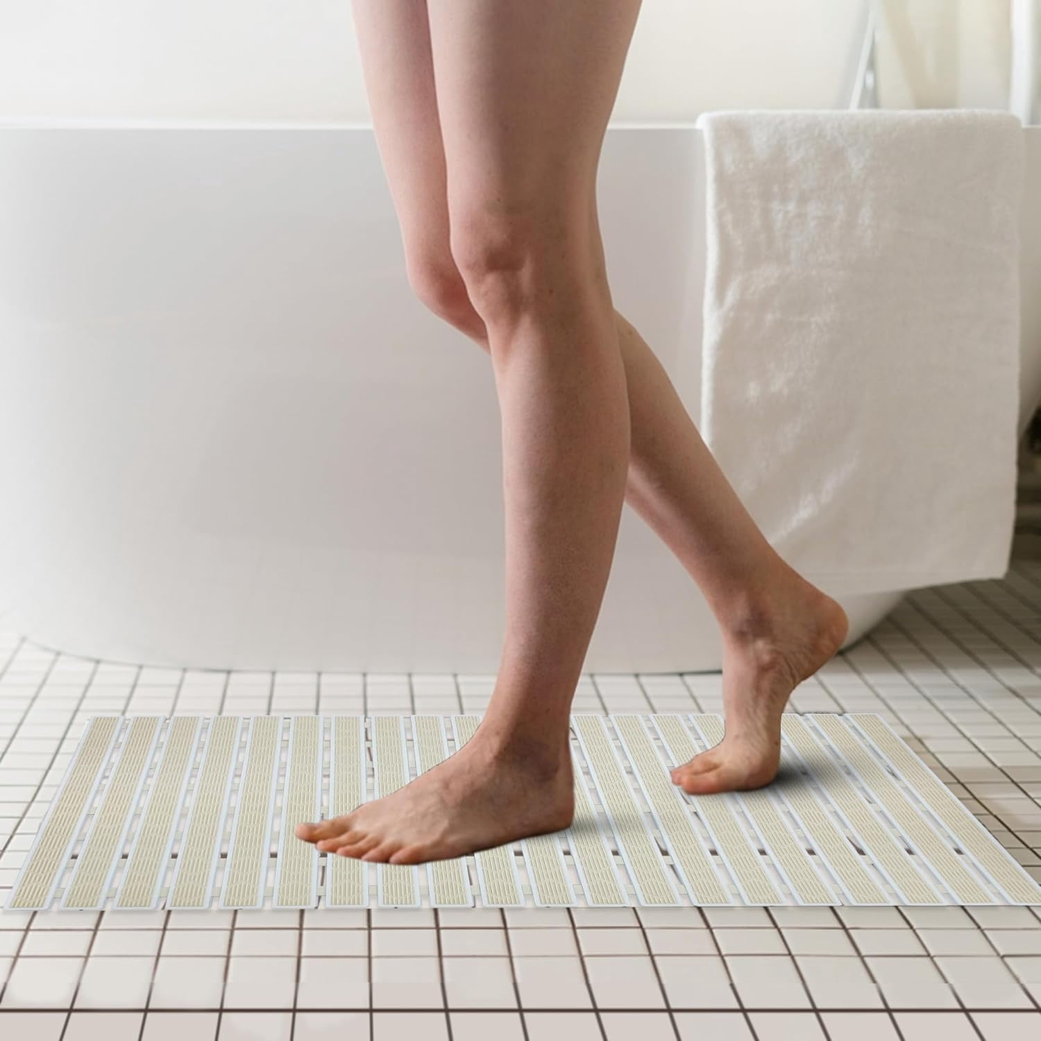 Eurotex Premium Non-Slip Bath Mat, with Drain Holes & Suction Cups ...