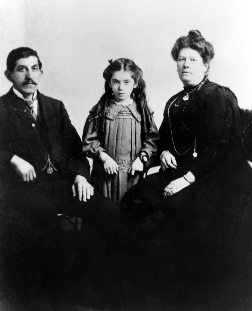 Eva Hart Was Seven When She Boarded The Titanic In 1912 Shown Here