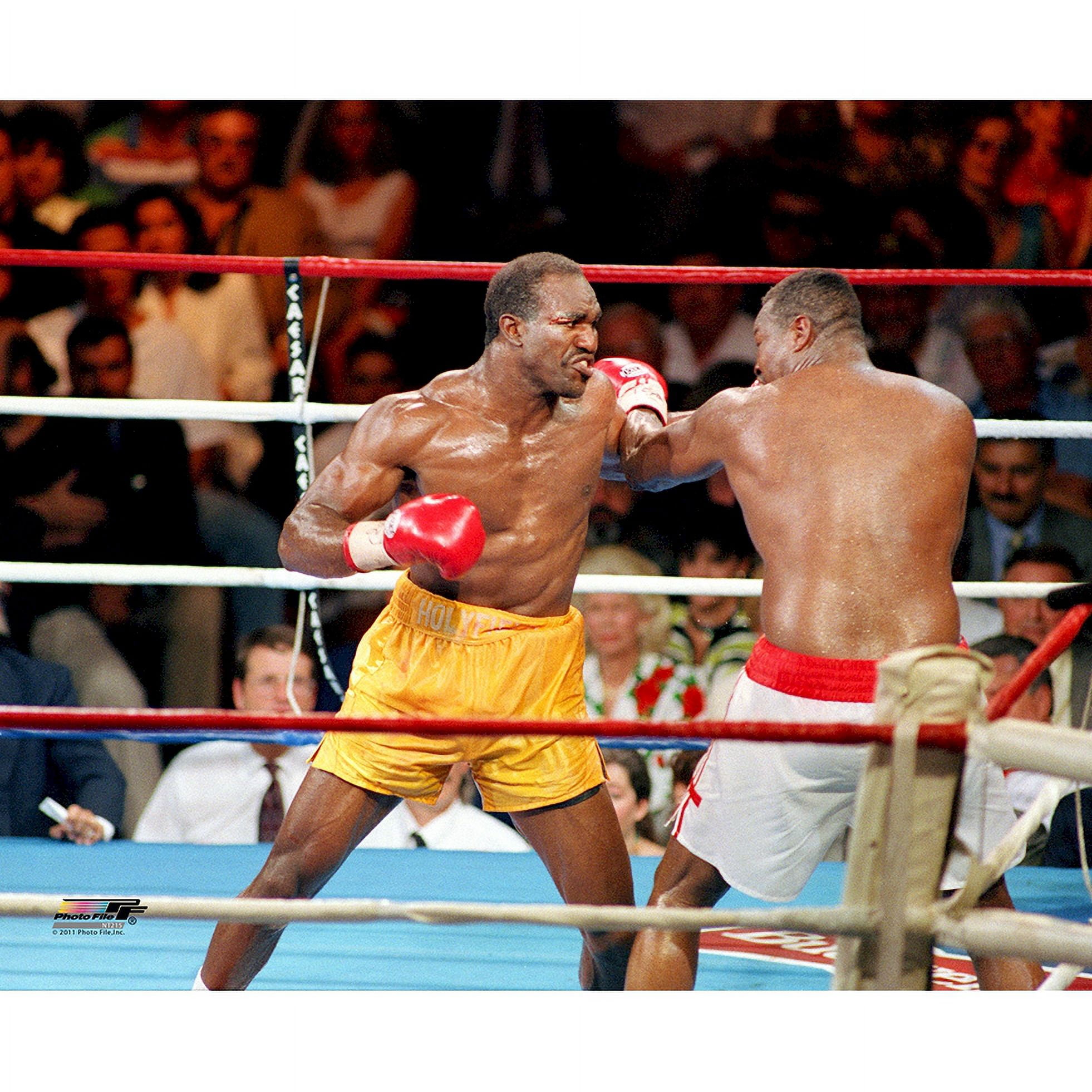 Evander Holyfield 1992 Action 16"x20" Print - Walmart.com