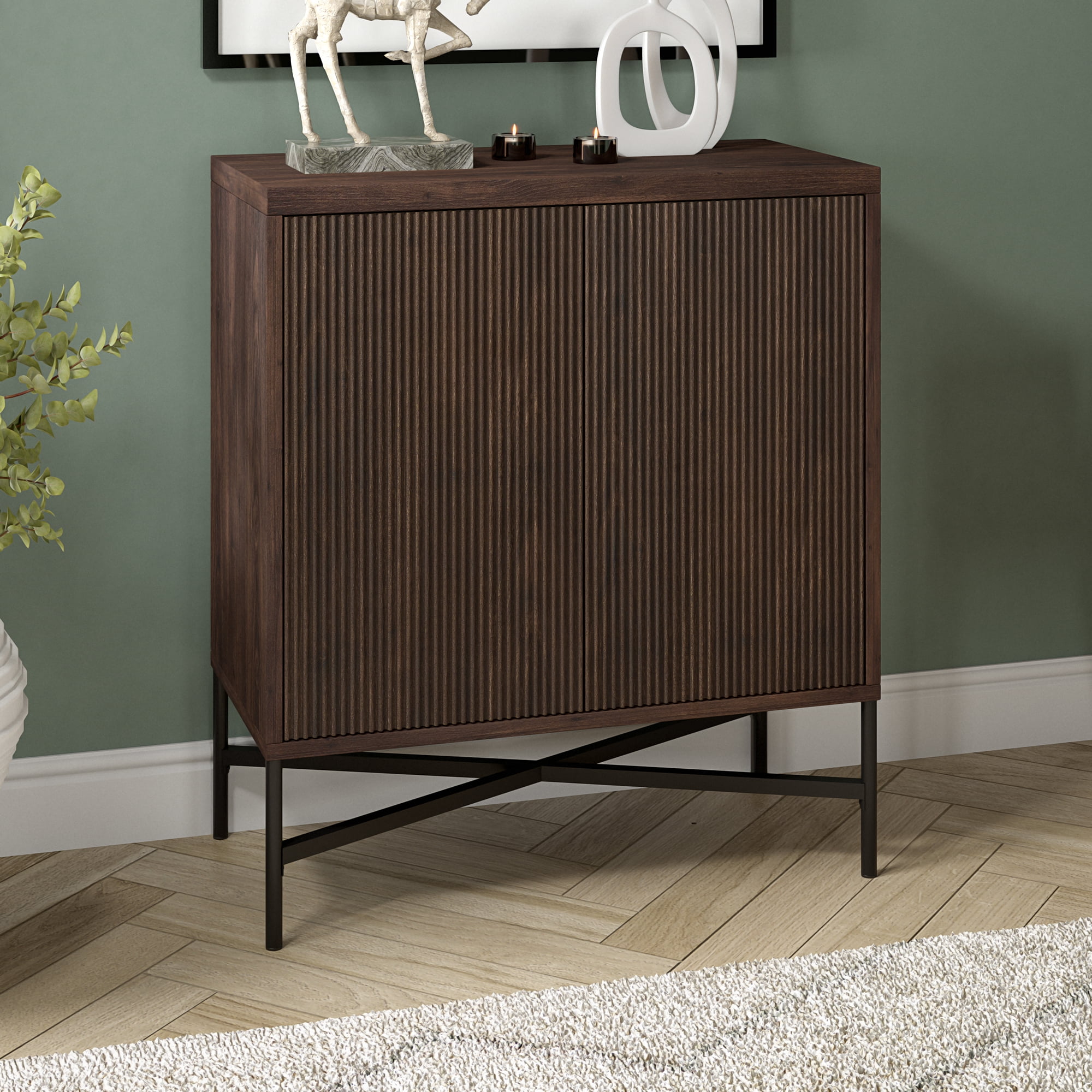 Evelyn&Zoe AC1937 Brighton Accent Cabinet with Adjustable Shelves Alder ...