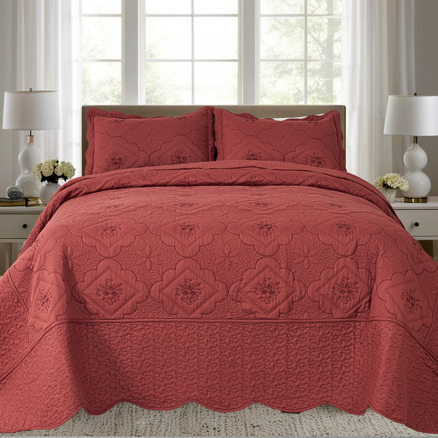 Evenhug Floral Embroidery Quilt Set,3-Piece King Diamond Floral Pattern ...