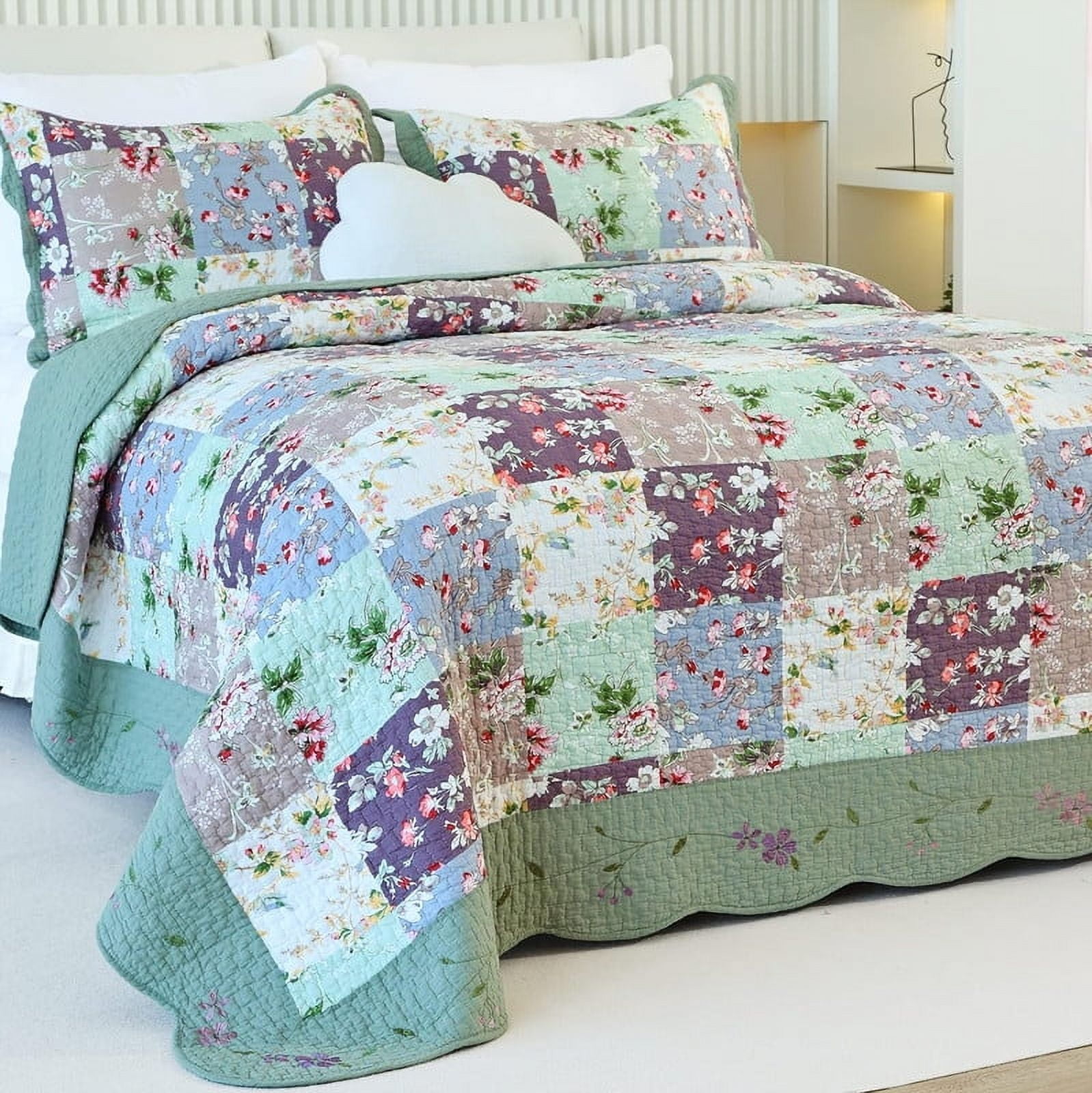 Evenhug Quilts 3-Piece Square Multi-Color Floral Patchwork King Quilt ...