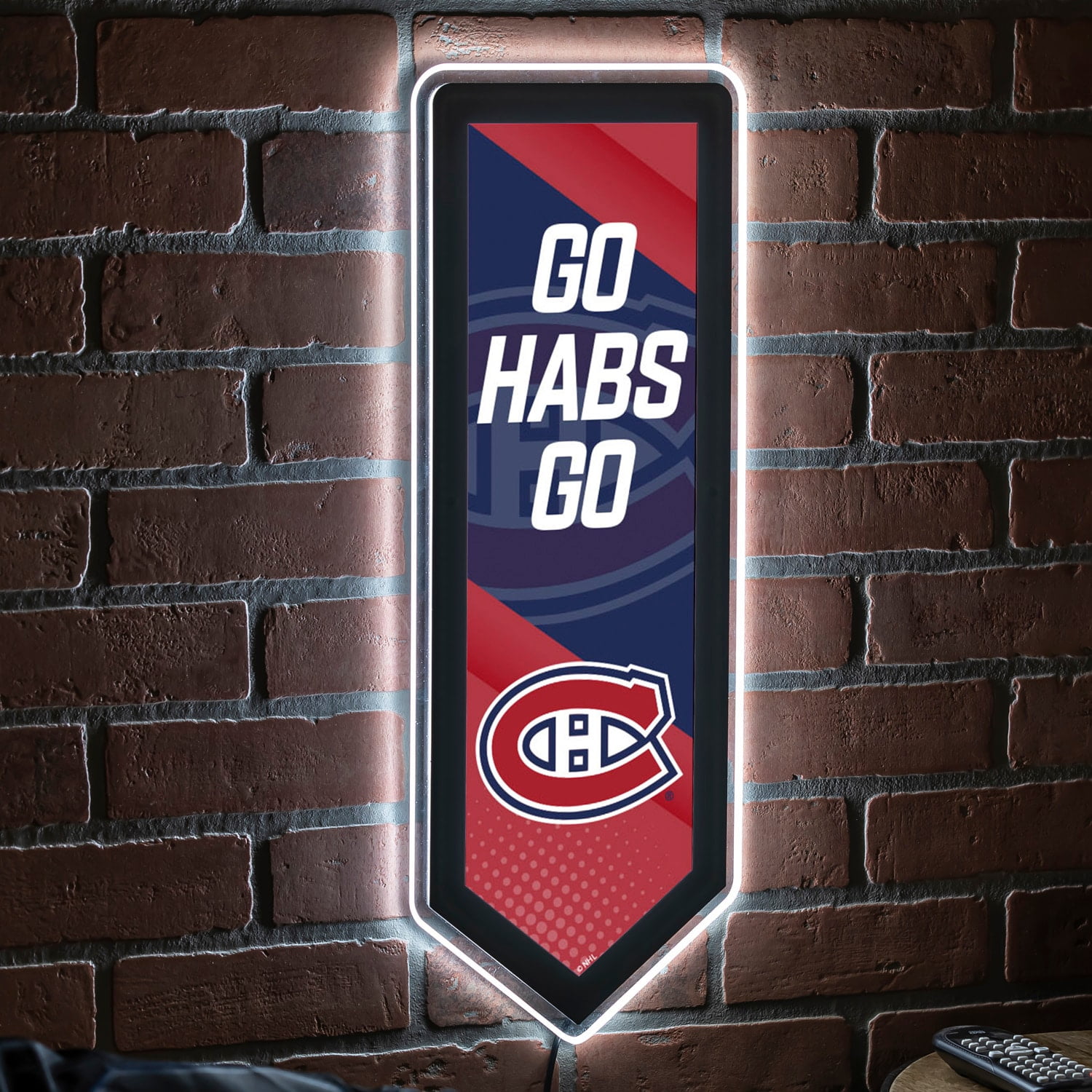 Montreal Canadiens LED Wall Pennant - Walmart.com