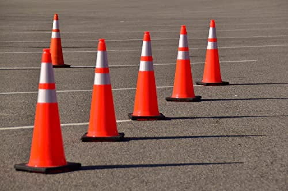 Everstrong 28 Inch Traffic Cone with Reflective Collars (Set of 6 Cones ...