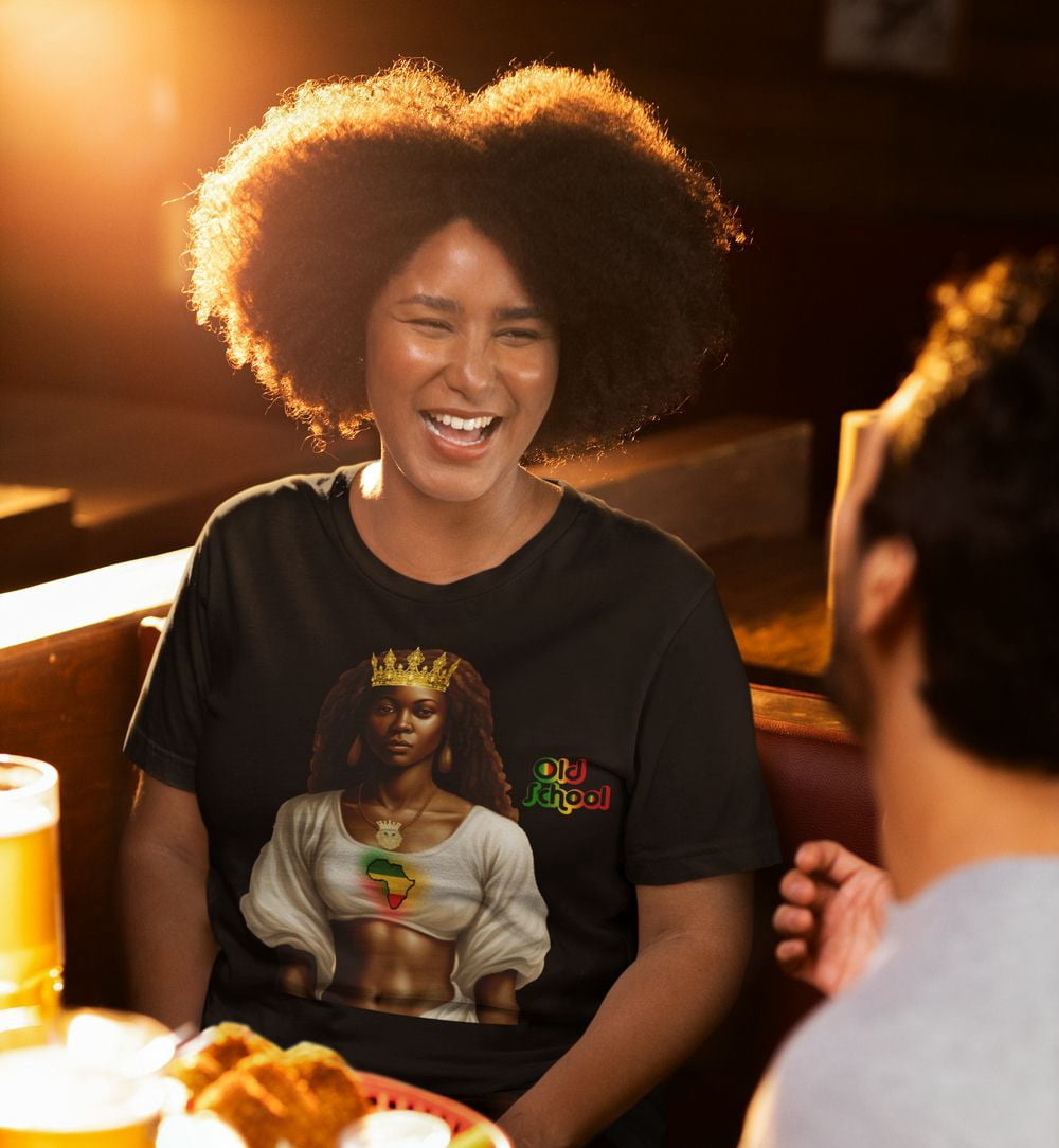 Everything Old School AFRICA Queen Continent Cotton Black T-Shirt ...