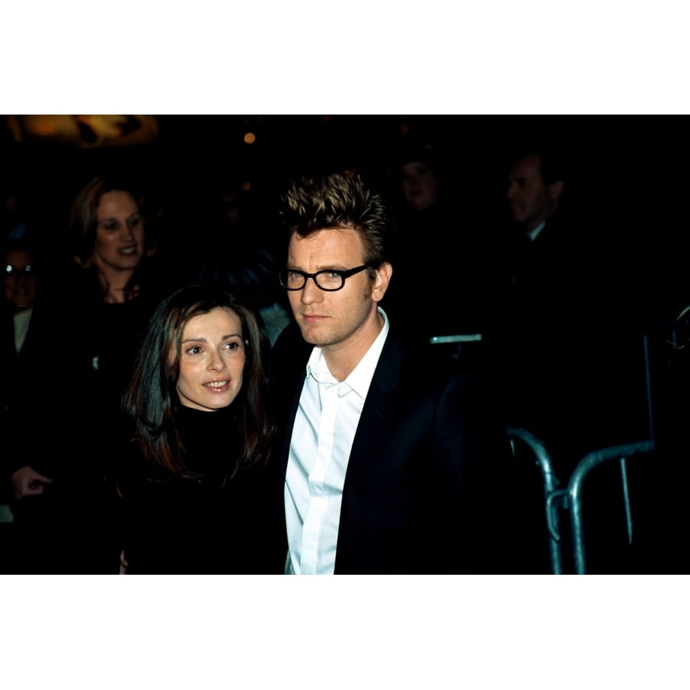 Ewan Mcgregor And Wife Eve Maurakis At Premiere Of Big Fish 1242003 By ...