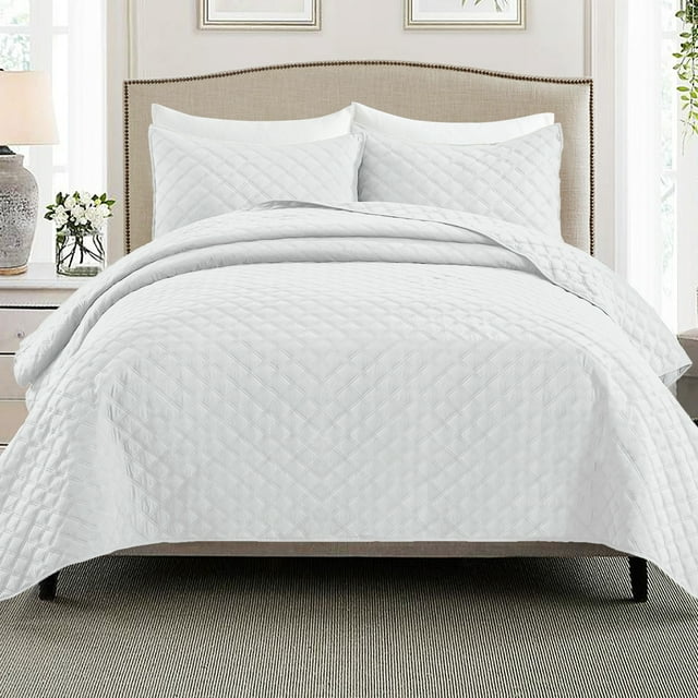 Exclusivo Mezcla 3-Piece Queen Quilt Set, White, Box Pattern ...