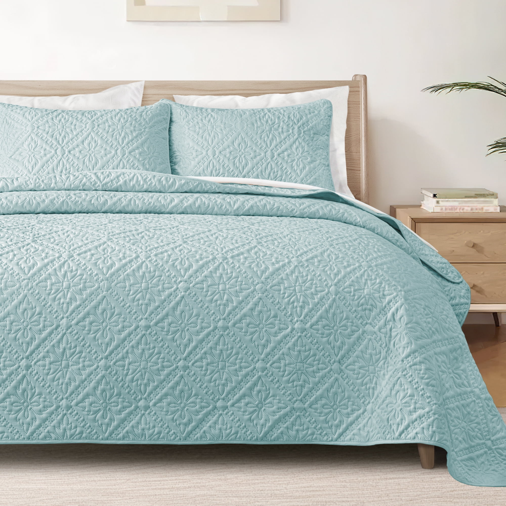 Exclusivo Mezcla California King Quilt Bedding Set, Lightweight Soft ...