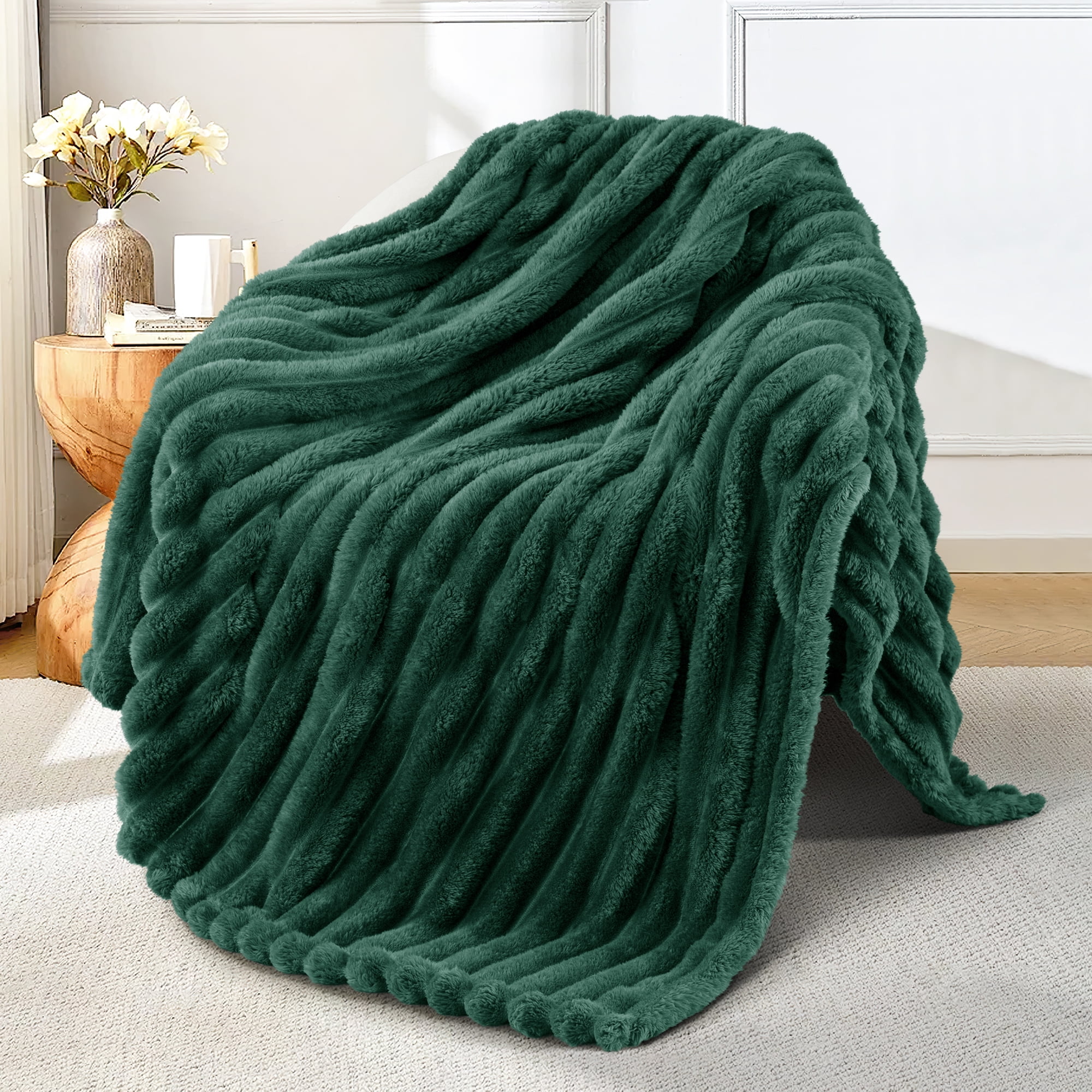 Exclusivo Mezcla Fleece Throw Blanket for Couch, Super Soft 3D Striped ...