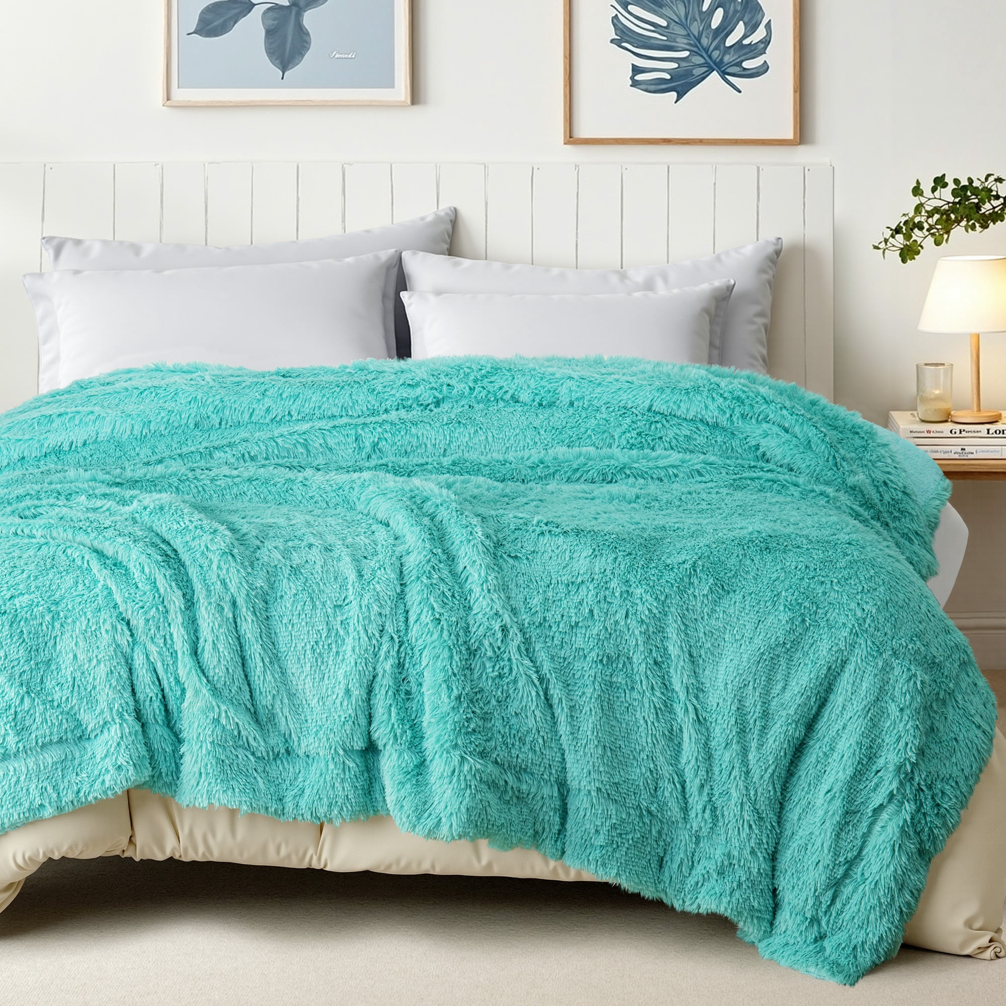 Exclusivo Mezcla Fuzzy Faux Fur Bed Blanket King Size, Reversible ...