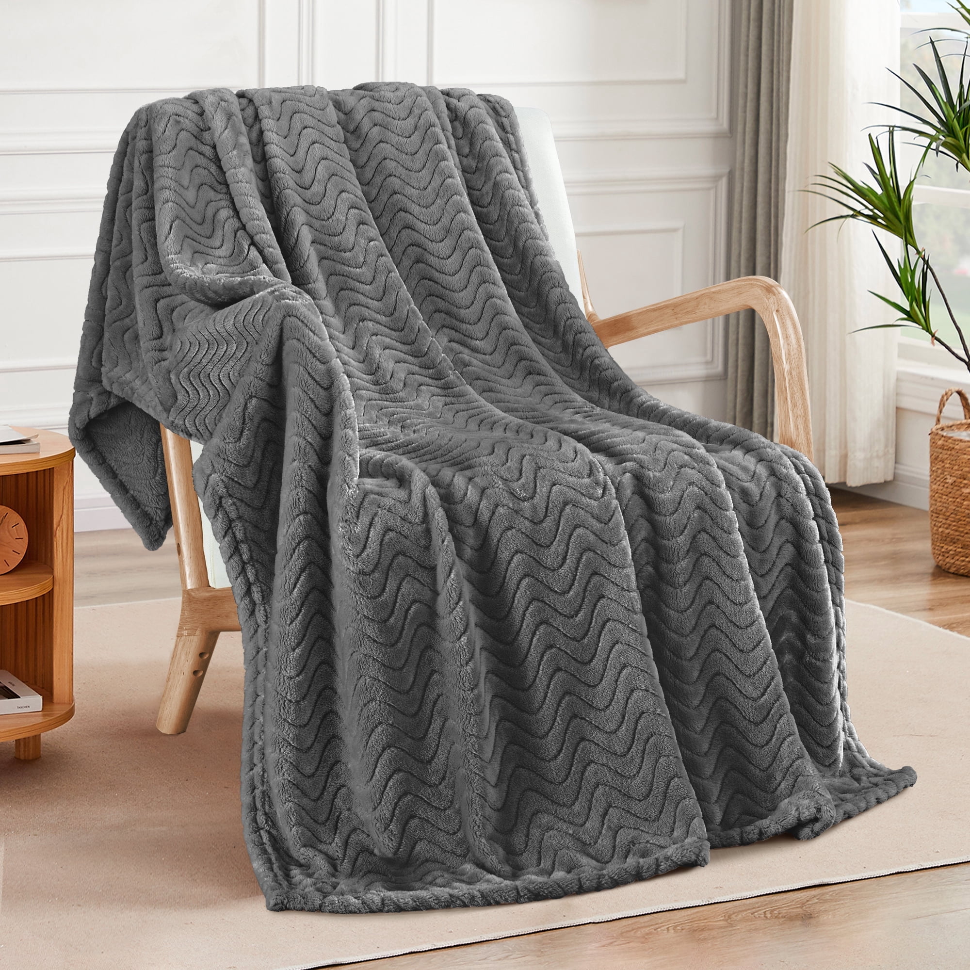 "Exclusivo Mezcla Flannel Fleece Throw Blanket, Jacquard Weave (50"" x ...