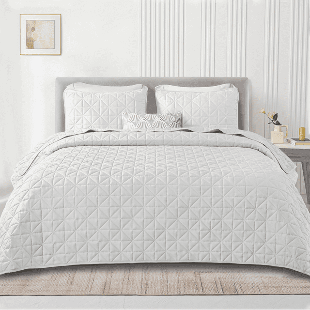 Exclusivo Mezcla Queen Quilt Bedding Set, Lightweight Soft White Queen ...