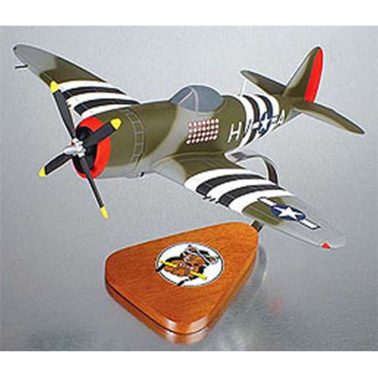 Executive Series Display Models A4232 P-47D Thunderbolt 1-32 As Flown ...