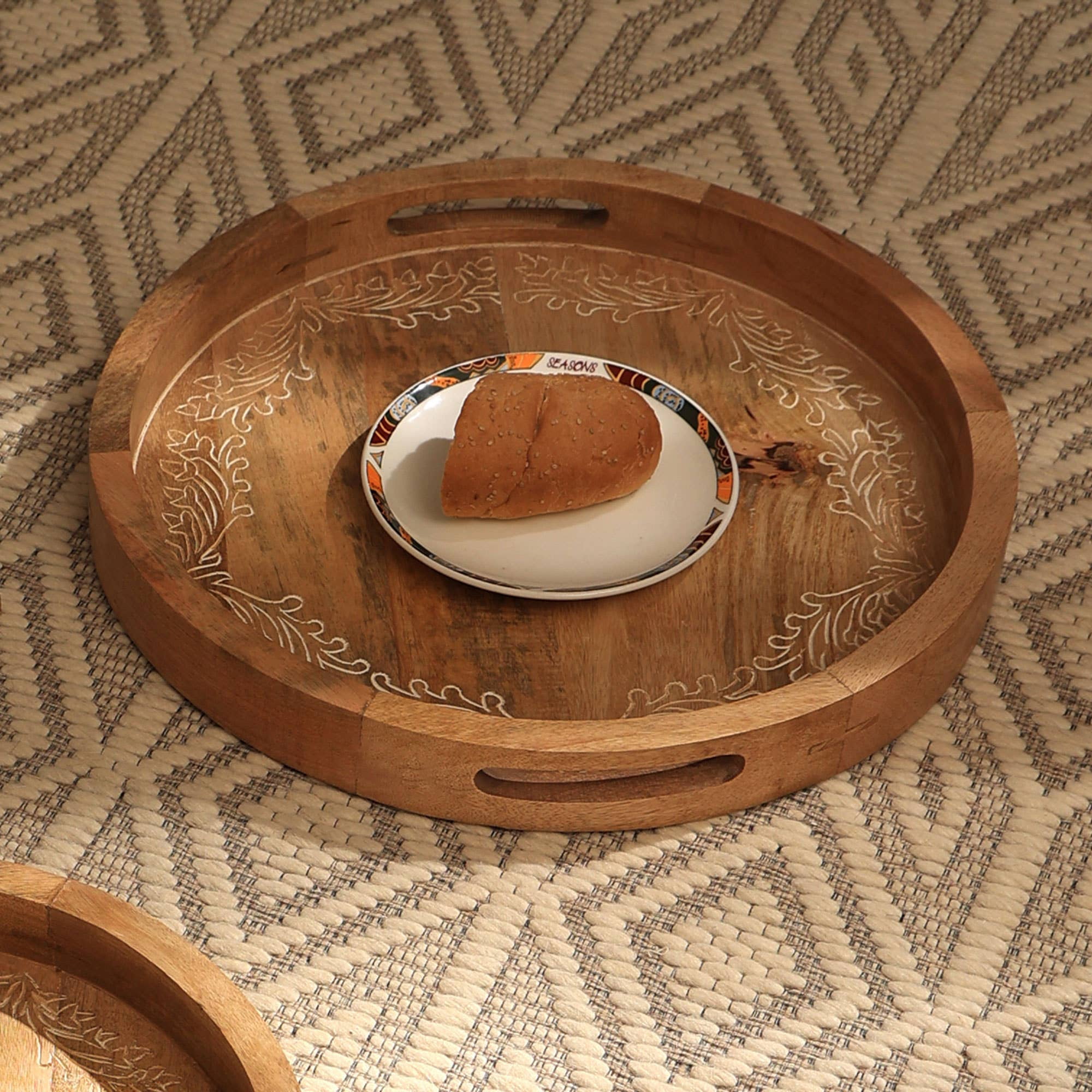 Expobazaar Wooden Serving Tray | Decorative Round Carved Tray |18X18X2 ...