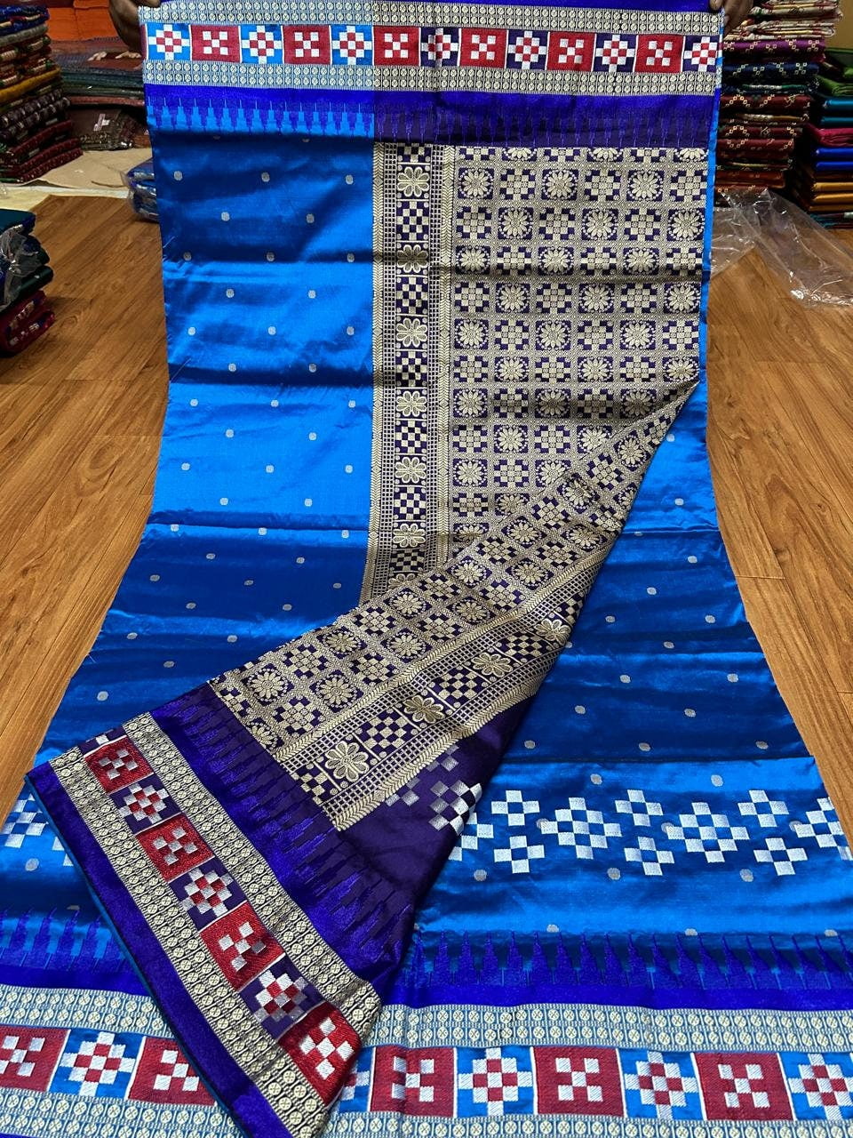 Exquisite Pasapali silk sarees from Odisha with intricate weaving ...