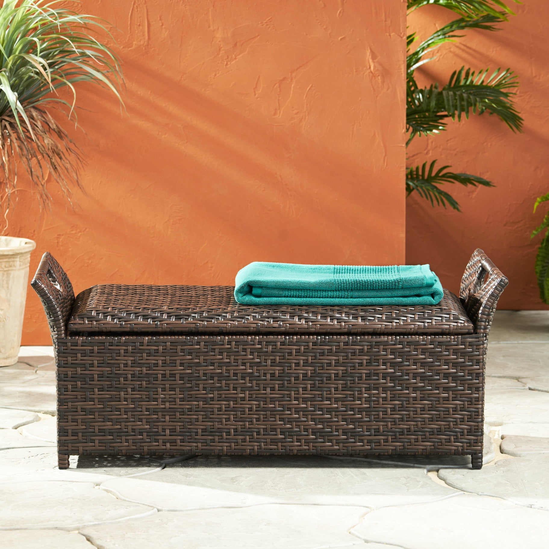 Extra seating + storage capacity - Poolside lounging + organized ...