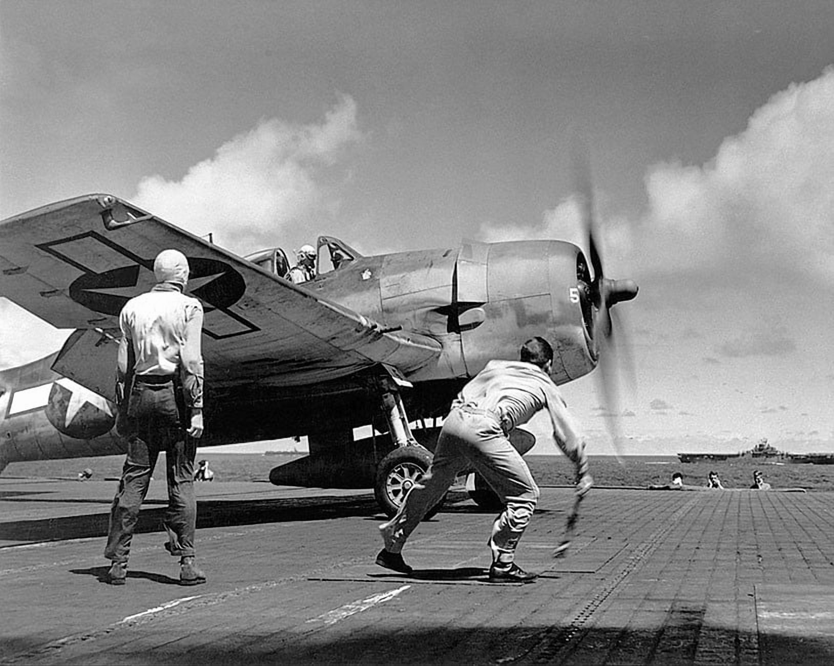 F6F-3 Hellcat Takes Off During Gilberts Operation - 20x30 Inch Glossy ...