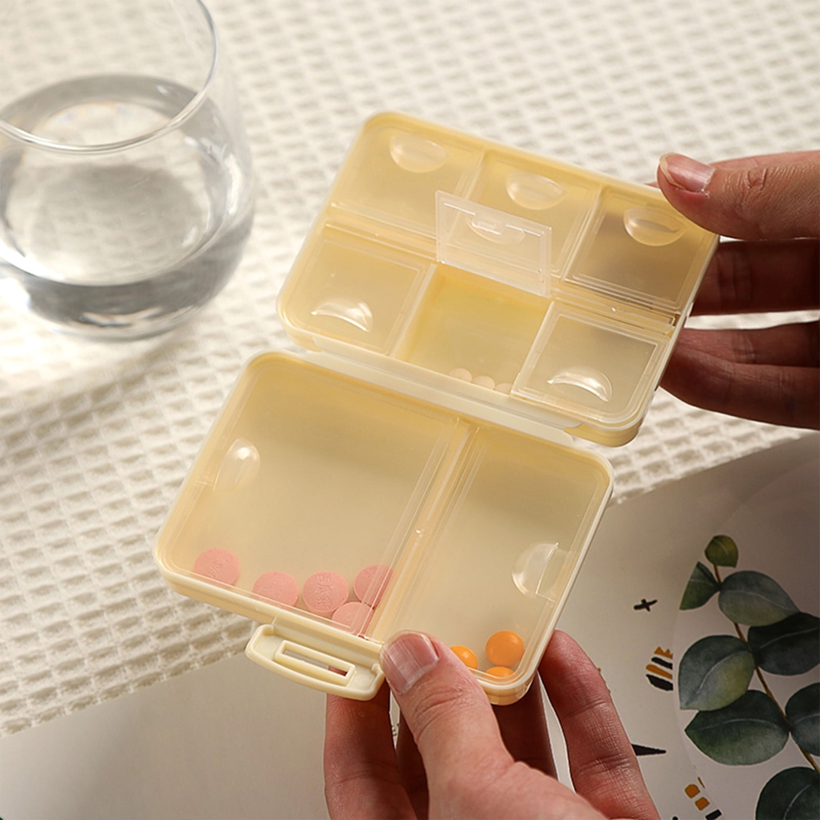 FAIOROI Medicine Pill Organizer Double sided Box 8 Compartments Size ...
